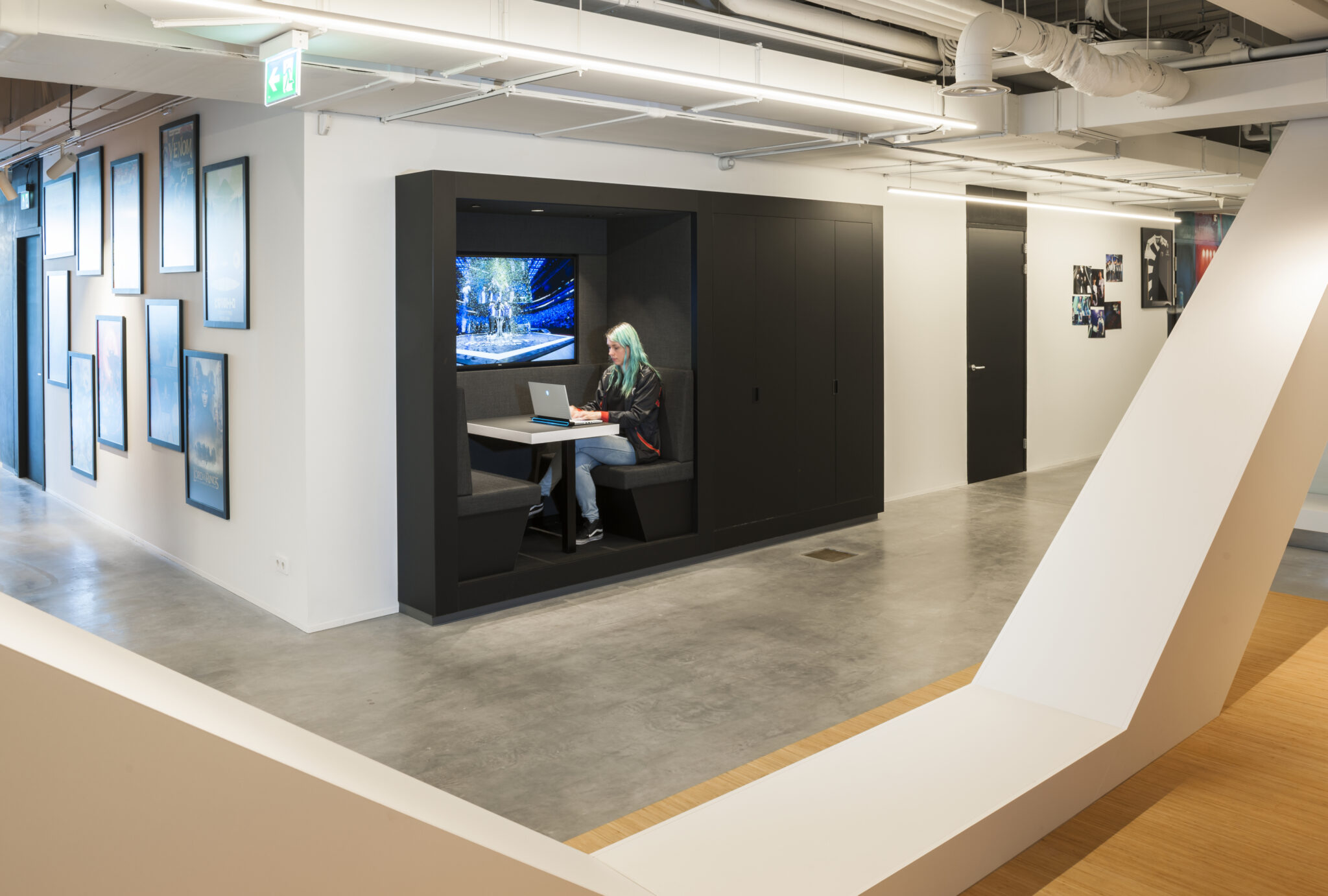 Alienware Training Facility for Team Liquid - VenhoevenCS architecture ...