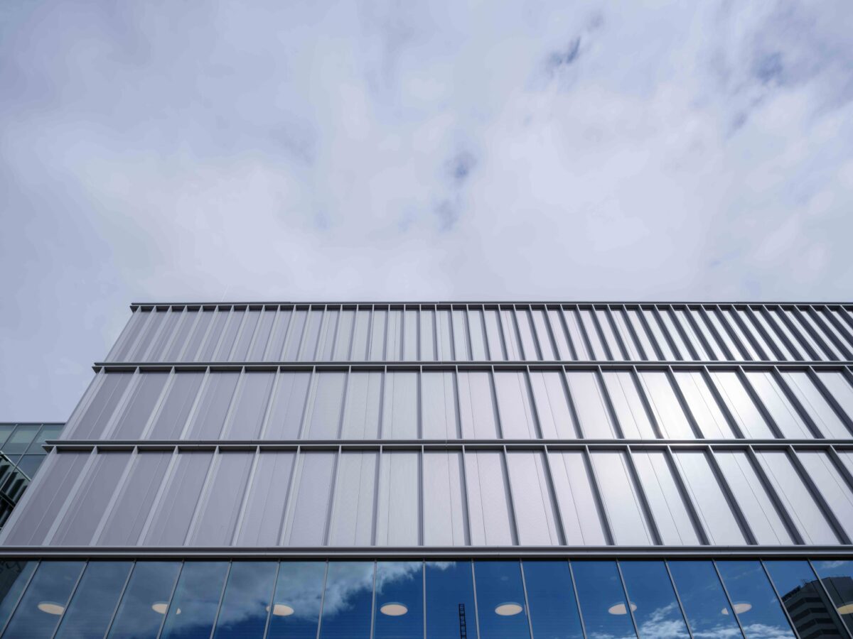 Sports Building Erasmus University Rotterdam - VenhoevenCS architecture ...