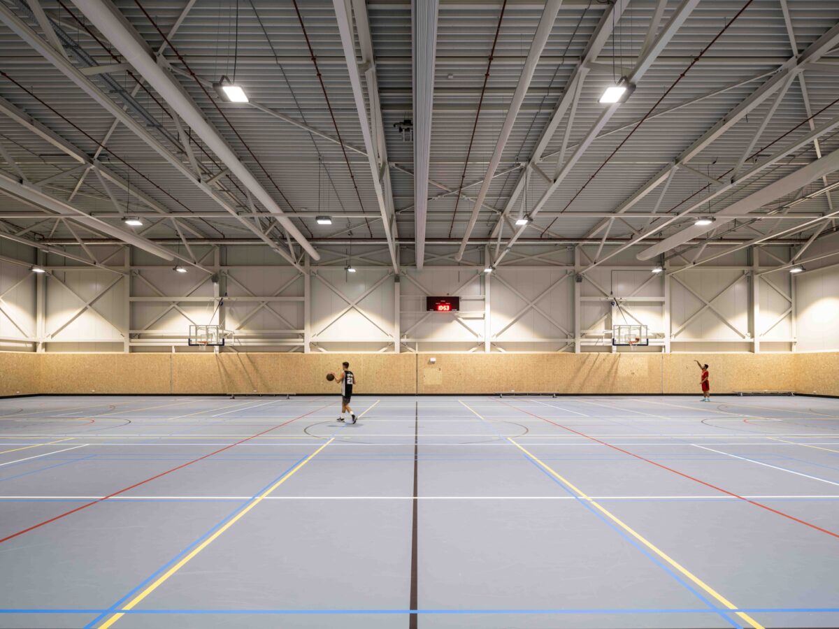 Sports Building Erasmus University Rotterdam - VenhoevenCS architecture ...